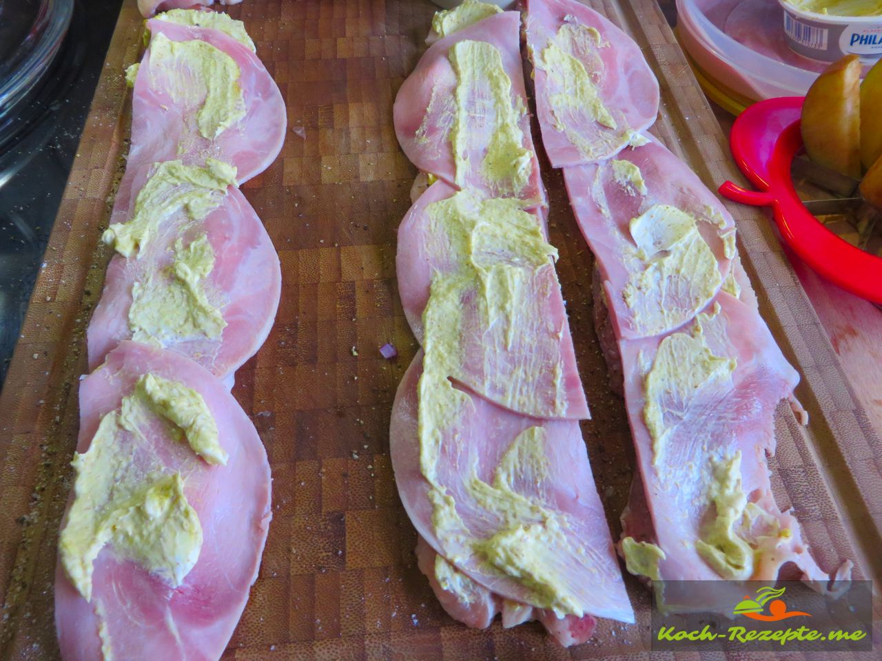 Gefüllter Bauchspeck Rezept Art Cordon bleu fruchtig herzhaft